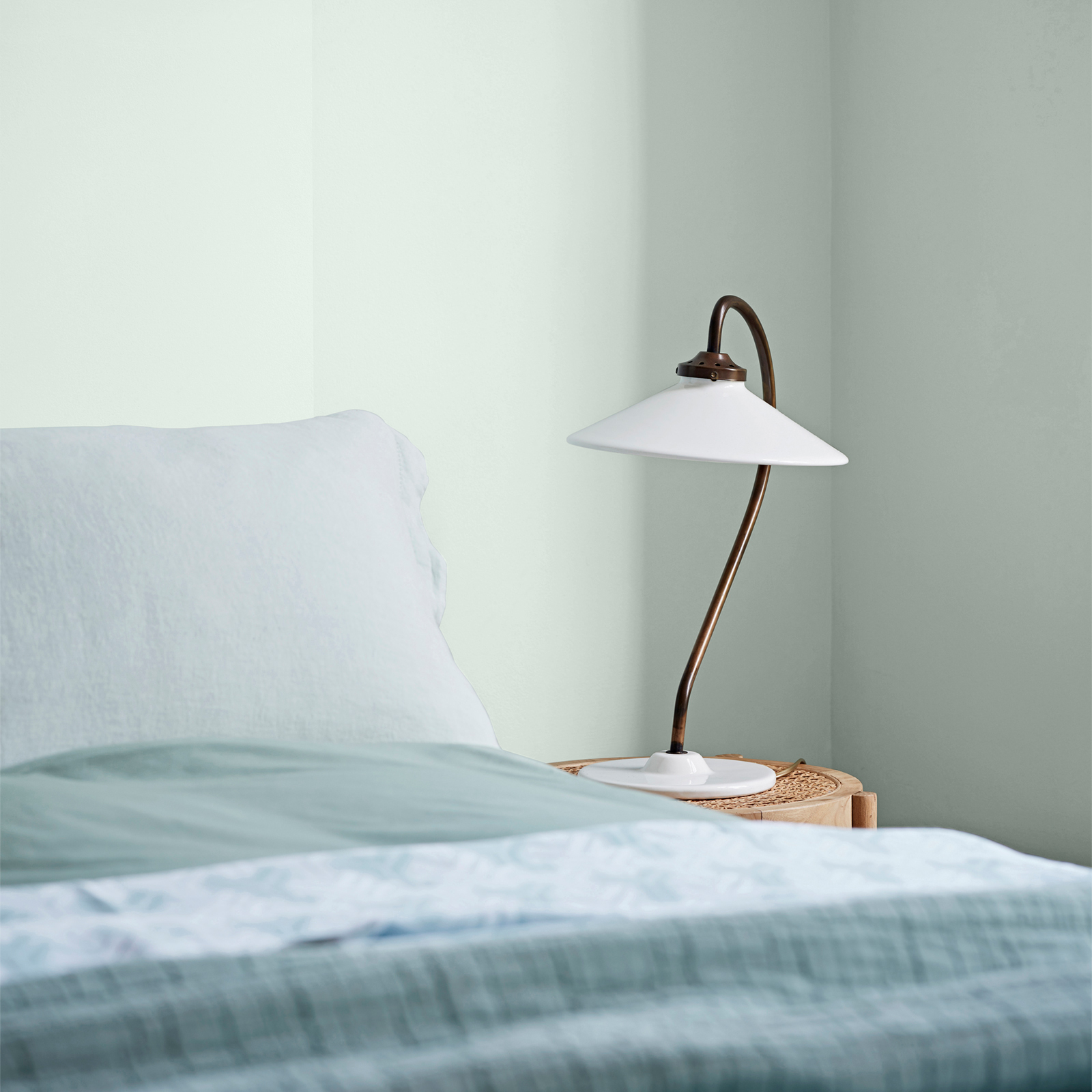 Crown Paints easyclean® Matt Emulsion – Greens | Decor 8 Stornoway