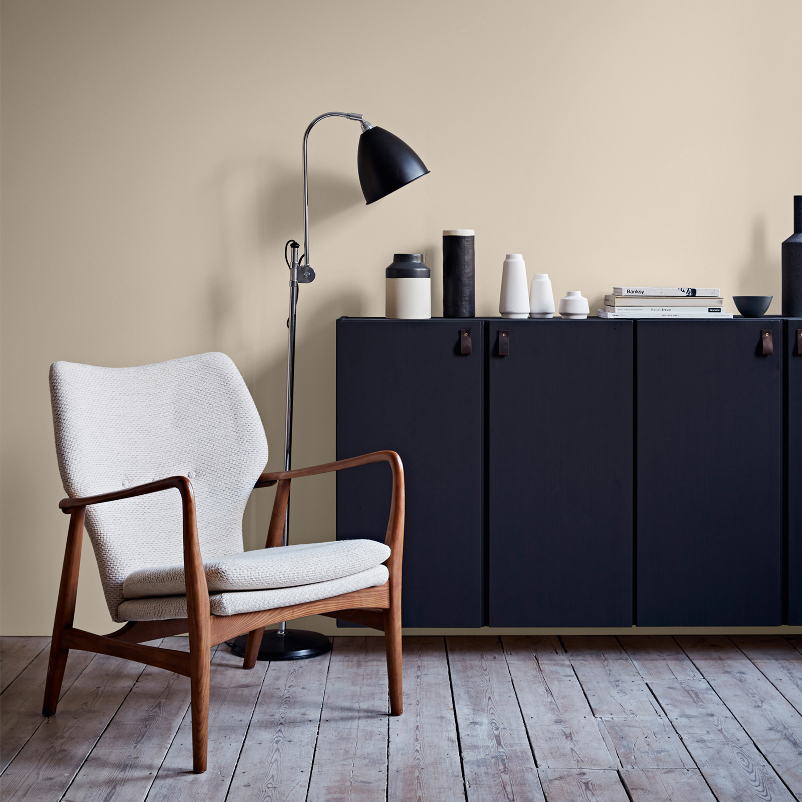 Crown Paints easyclean® Matt Emulsion – Neutrals | Decor 8 Stornoway